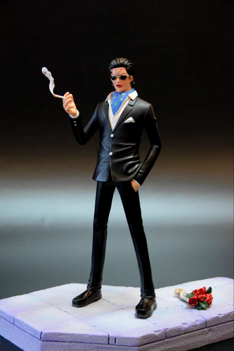 One piece GK/Resin - ARK Senor Pink ( 1/8 Statue POP scale )