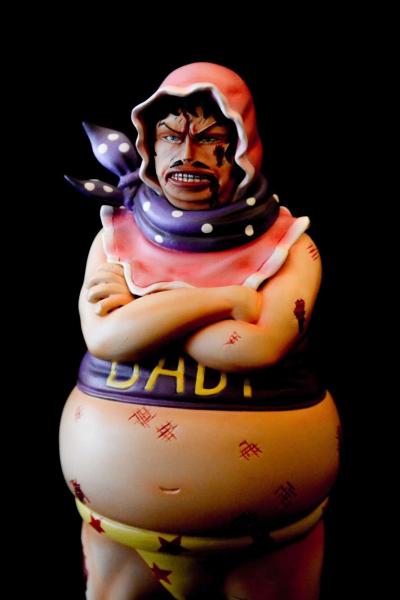 One piece GK/Resin - ARK Senor Pink ( 1/8 Statue POP scale )