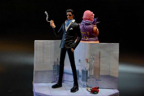 One piece GK/Resin - ARK Senor Pink ( 1/8 Statue POP scale )